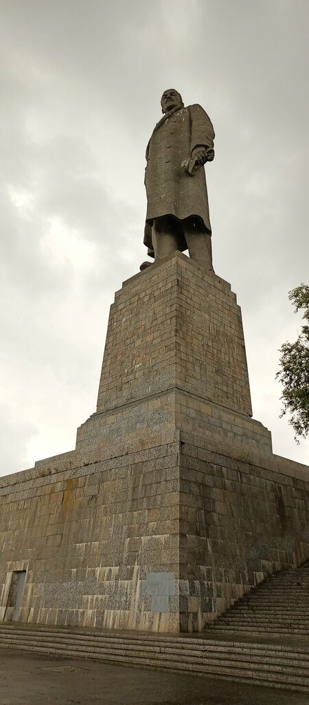 Anıt, heykel В.И. Ленин, Volgograd, foto
