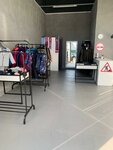 Гараж Продаж (Vokzalnaya ulitsa No:11А, Nakhabino Urban-type Settlement), giyim mağazası  Moskova ve Moskovskaya oblastından