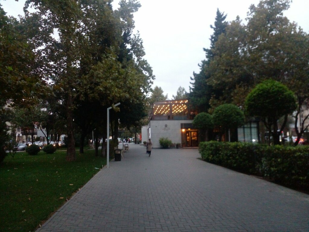 Restoran Qızılgül Restoranı, Bakü, foto