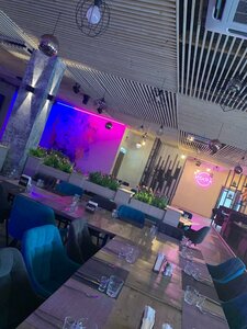 Иskr'a (Mira Avenue No:110А, Nizhnekamsk), restoran  Nijnekamsk'tan (Tüben Kama'dan)