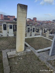 Интернациональное кладбище (Republic of Daghestan, Makhachkala, Internatsionalnoye kladbishche), mezarlıklar  Makhachkala'dan