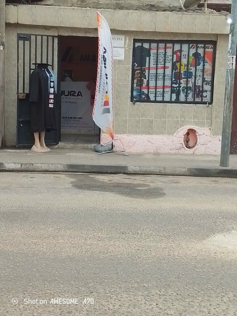 Grafik tasarımcılar Cyber, Loanda, foto