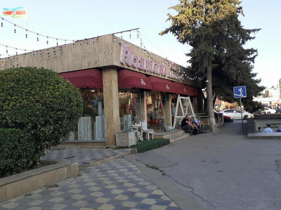 Çiçekçiler Rozmari Gül Salonu, Bakü, foto