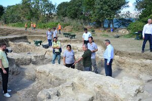 Bathonea Arkeolojik Kazı Alanı (İstanbul, Avcılar, Firuzköy Mah.), turistik yerler  İstanbul'dan
