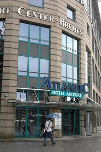 Atlantic Hotel Airport (Flughafenallee No:26, Bremen), otel  Bremen'den