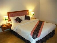 Chiang Mai Lodge (Chiang Mai Province, Chiang Mai, Charoen Muang Road), otel  Chiang Mai'den