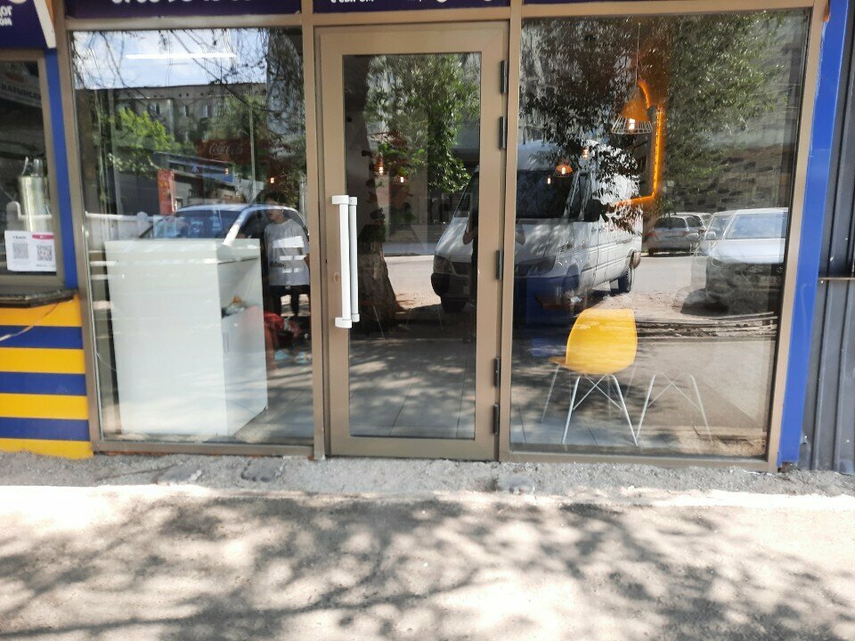 Fast food Naryn Shawarma No. 1, Bişkek, foto