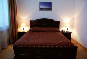 Sibir (Pochtamtskaya ulitsa No:1, Ulan-Ude), otel  Ulan‑Ude'den