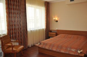 Dvorik (Semafornaya Street No:275), otel  Krasnoyarsk'tan