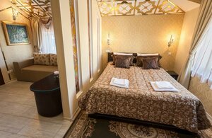 Grand Fleur (улица Терлецкого No:1Г, посёлок городского типа Форос), otel  Kırım Cumhuriyeti'nden