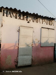 Hamburgaria da Banda (Luanda Province, Municipality of Luanda, Prenda), fast food  Loanda'dan
