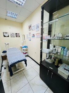 Parikmakherskaya Chastnoye predpriyatiye Elegant Prestizh (praspiekt Lienina No:22), güzellik salonu  Zhodzina'dan