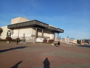Tomsk Oblast State Drama Theater (Lenina Square No:4), tiyatrolar  Tomsk'tan