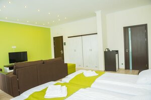 Golf Village (Havronshchyna, 1 Grivnevskoe Highway, Makarivsky District), otel  Kiev Bölgesi'nden