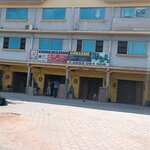 Dimension College (Spintex Road No:65, Nungua), ortaokul  Gana'dan