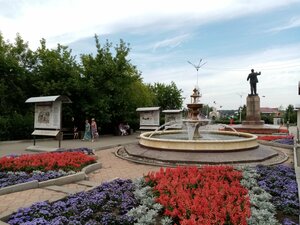 Fountain (Irkutsk Region, Cheremkhovo, mikrorayon Leninskiy), çeşme  Cheremkhovo'dan
