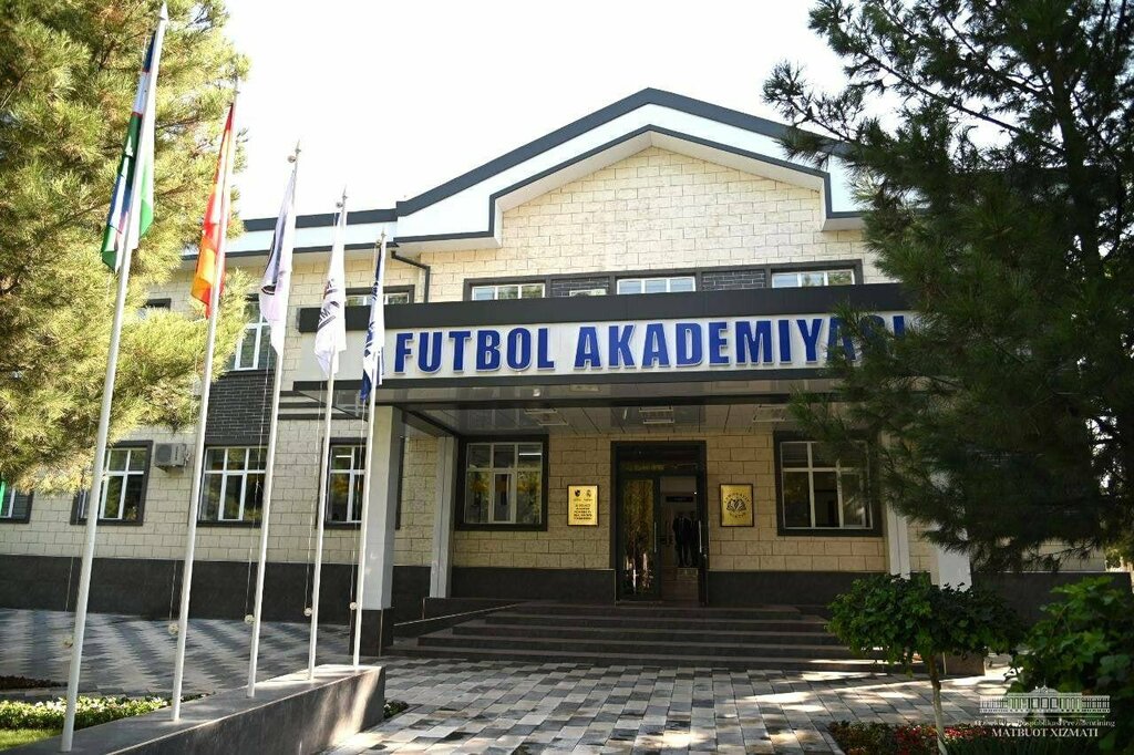 Stadyum Merkezi Metalurg Stadyumu, Bekabat, foto