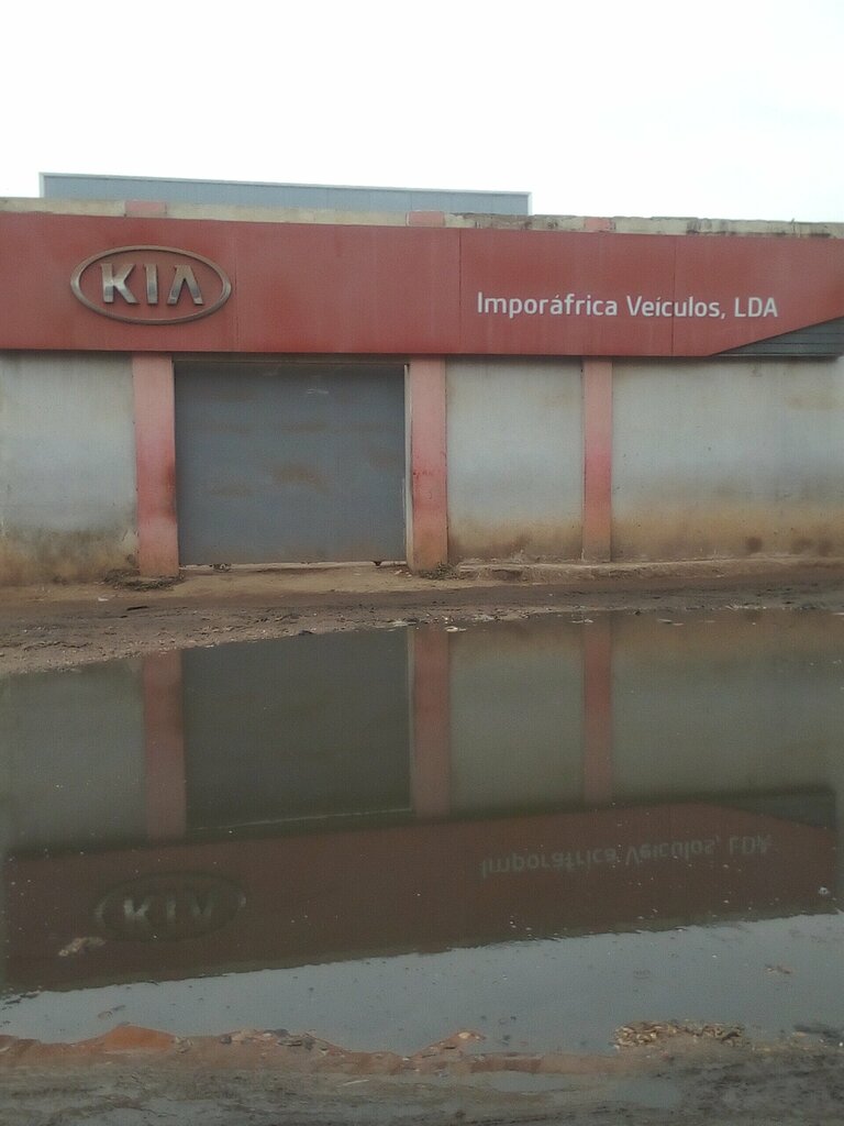 Toptancılar Imporafrica Veiculos, Loanda, foto