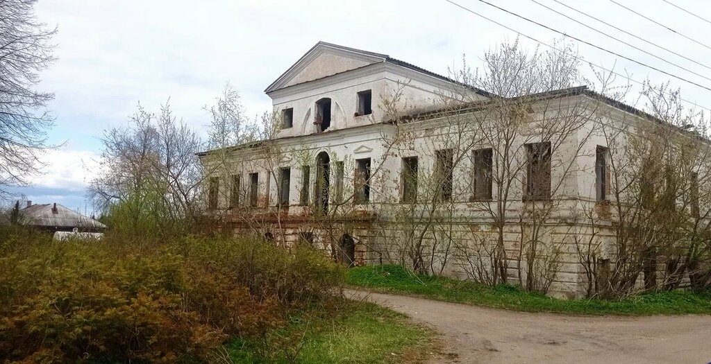 Turistik yerler Главный дом родового имения Волковых-Манзей 1793 года постройки, Tverskaya oblastı, foto