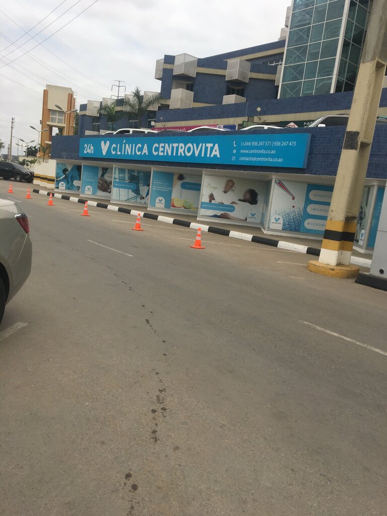 Tıp merkezleri ve klinikler Clínica Centrovita, Loanda, foto