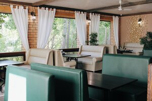 Легенда (ulitsa Klary Tsetkin No:23, Almetyevsk), restoran  Almetyevsk'ten (Elmet'ten)