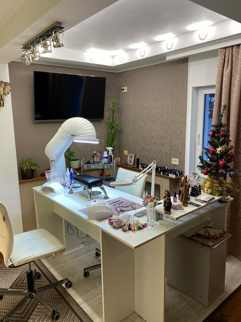 Manikür-pedikür ElenaNails, Luga, foto