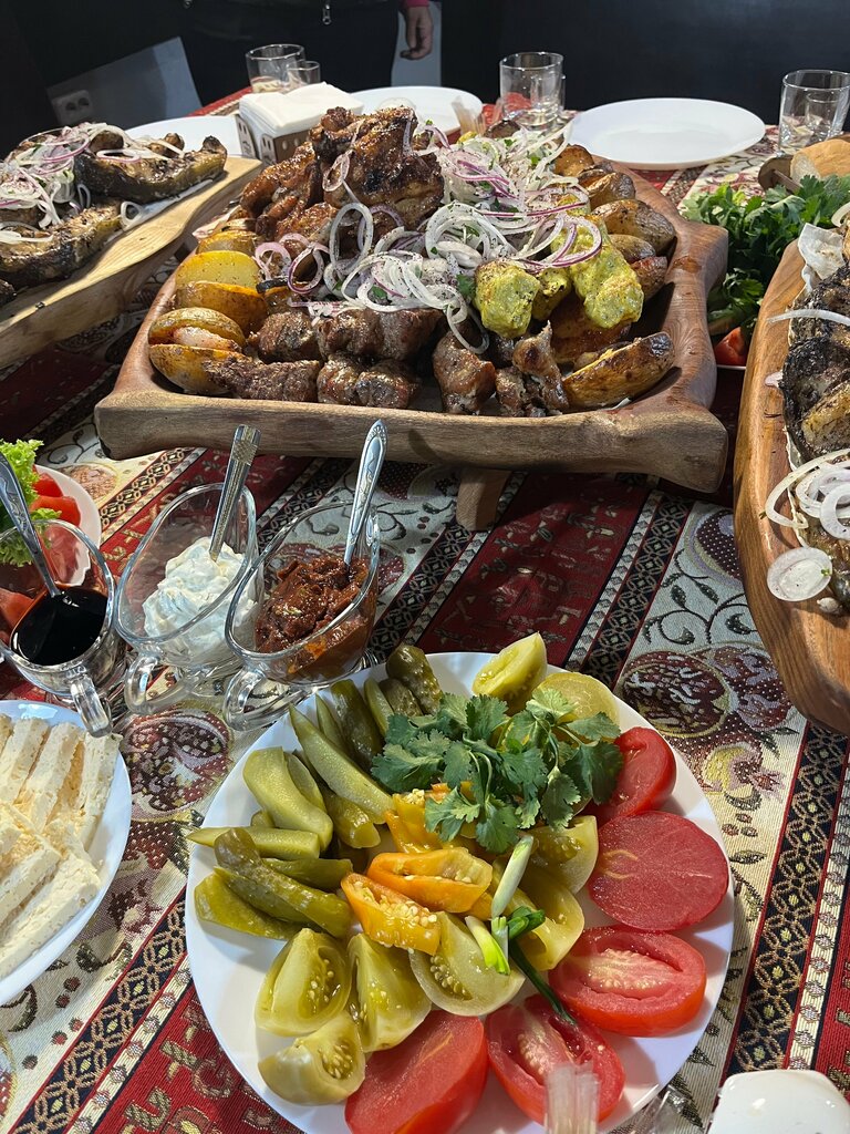 Kafe Севан, Beloreçensk, foto