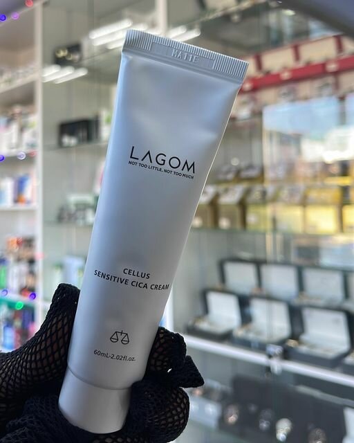 Kozmetik ve parfümeri mağazaları Belliss, Atırav, foto