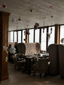 Beluga (ulitsa Dekabristov No:98), restoran  Syzran'dan