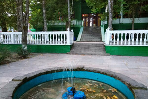 Fountain (Autonomous Republic of Abkhazia, Gudautskiy munitsipalitet, Ritsa Relict National Park), çeşme  Gudauta Bölgesi'nden