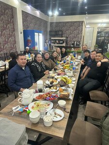 Manis (Raiymbek Batyr Street No:16, Besaǵash aýyly), kafe  Almatı eyaletinden