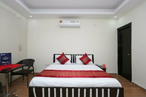 Oyo 11090 Maira Homes (State of Haryana, Faridabad District, Faridabad, Sektor 21C), otel  Faridabad'dan