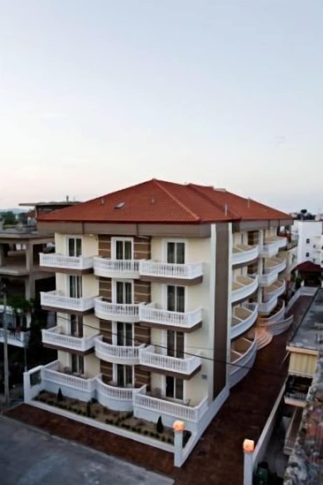 Otel Rg Status Hotel, Orta Makedonya, foto
