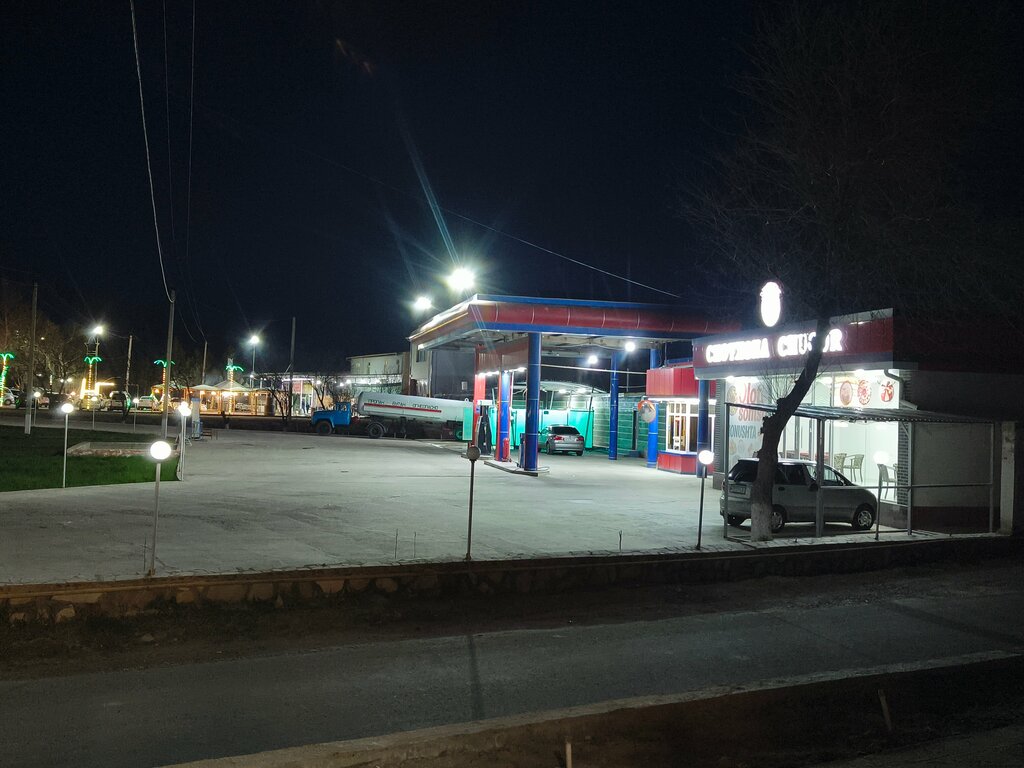 Otogaz dolum istasyonu Chuqur, Buhara eyaleti, foto