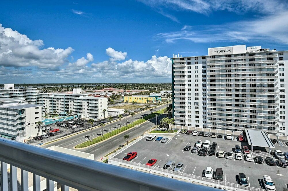 Otel Sunny Daytona Beach Gem w Ocean Views!, Daytona beach, foto