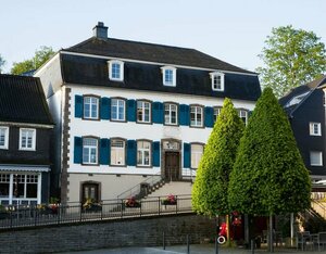 Hotel am Markt (Marktplatz No:17, Wipperfürth), otel  Wipperfurth'ten