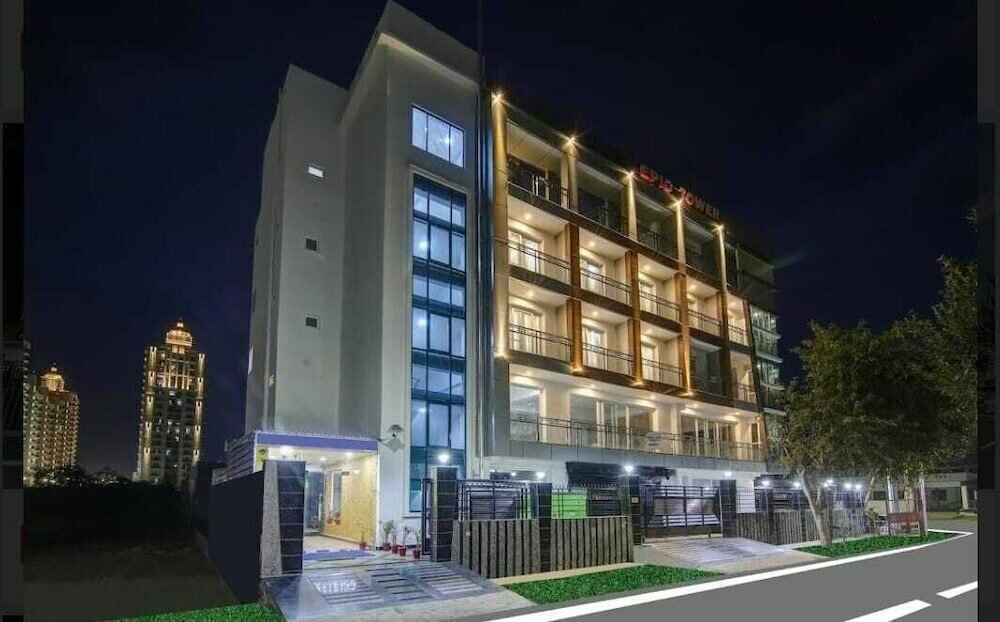 Otel Hotel Noida Dreamz 144, Noida, foto