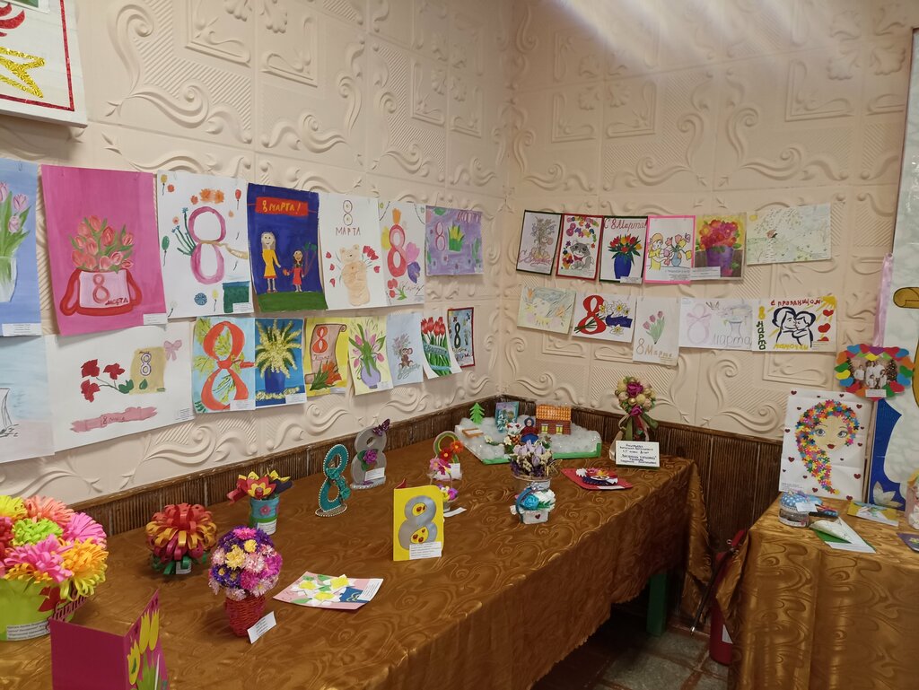 Çocuk oyun ekipmanları Дружба, Ulyanovskaya oblastı, foto