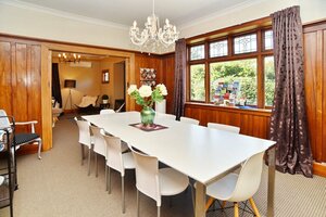 Racecourse Villa (Canterbury, Christchurch, Yaldhurst Road), otel  Christchurch'tan