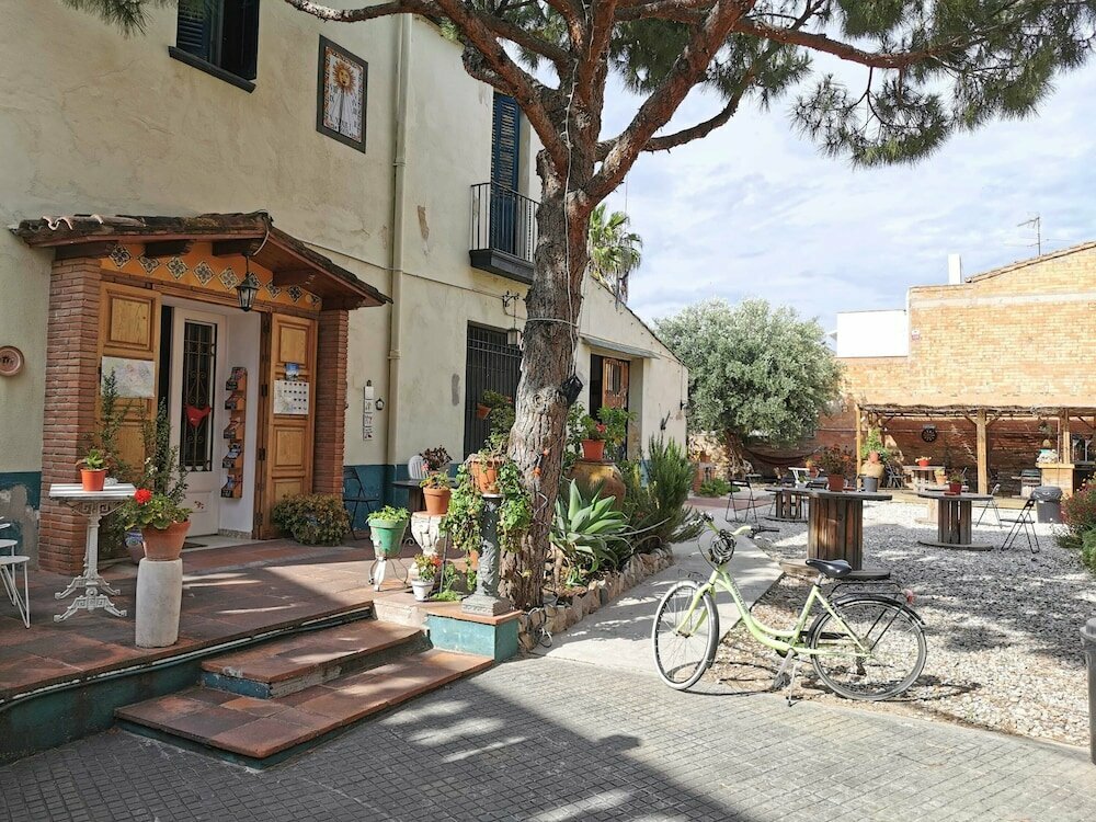 Otel Mucha Masia Hostel Rural-Urbà, Katalonya, foto