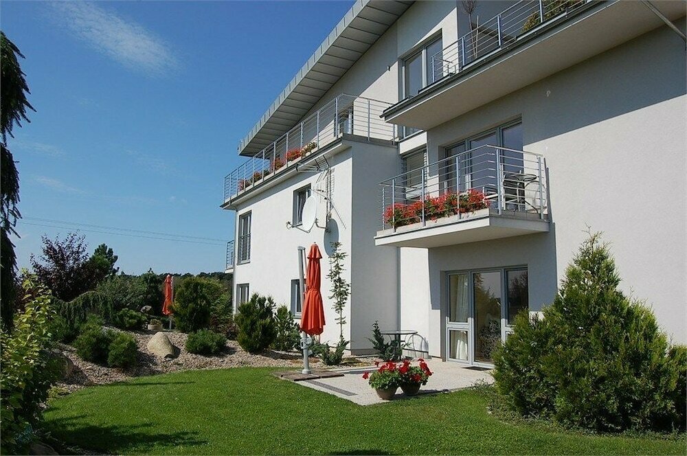 Otel Willa Pod Cyprysami, Pomeranian Voyvodalığı, foto