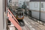 Altido Elegant 2br Apt nearby tram 28e stop - Portas Sol (Rua da Oliveirinha No:12), otel  Lizbon'dan