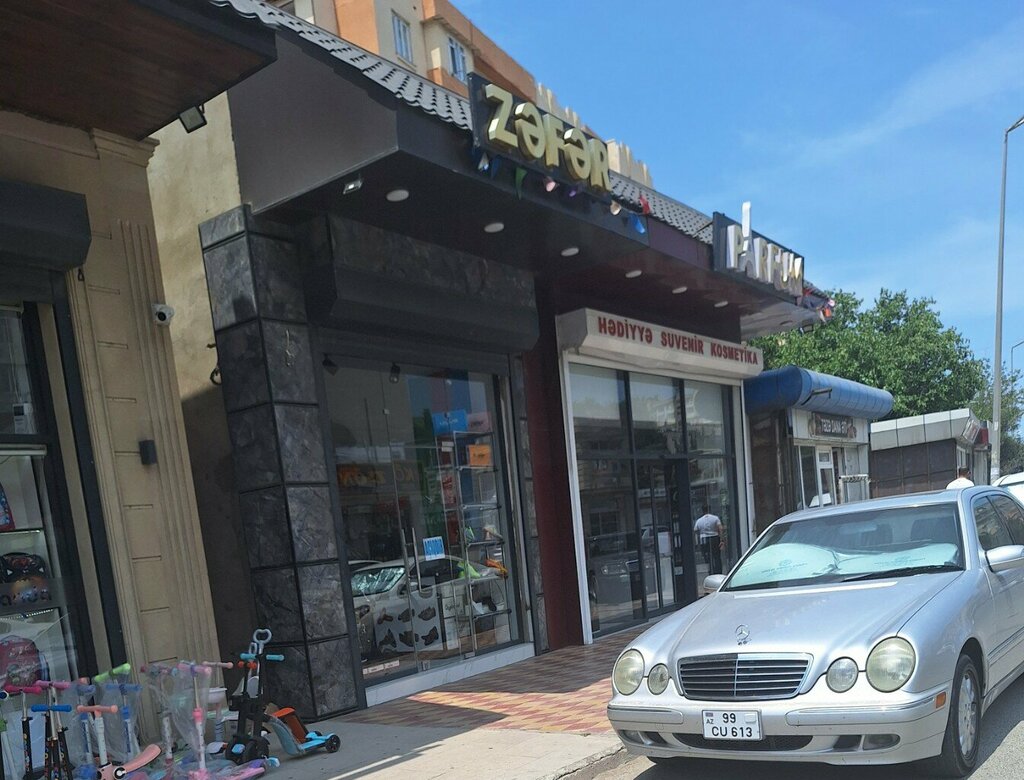 Giyim mağazası Zefer, Bakü, foto