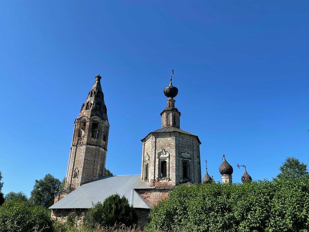Ortodoks kiliseleri Tserkov Ikony Bozhiyey Materi Vladimirskaya v Yelokhovo, Yaroslavskaya oblastı, foto