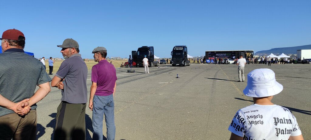 Hava meydanı Makhachkala-1 (Ular) Airfield, Dağıstan, foto