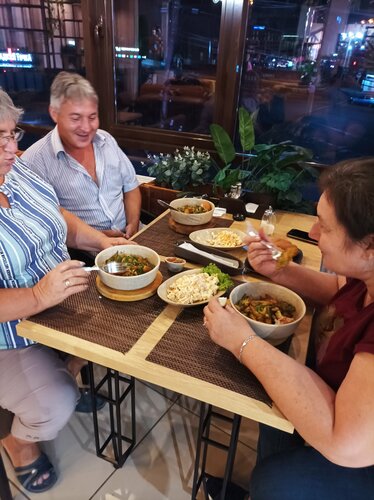 Hazır yemek teslim servisleri Syesh Menya, Mikhaylovsk, foto
