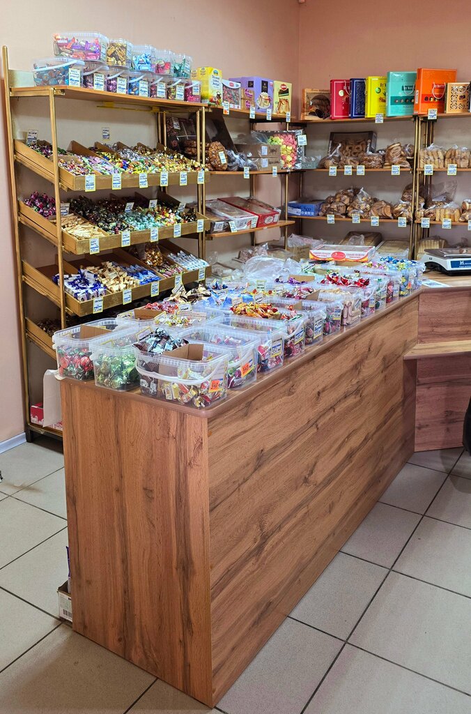 Pasta, şekerleme ve tatlı Сладко-и точка, Manturovo, foto