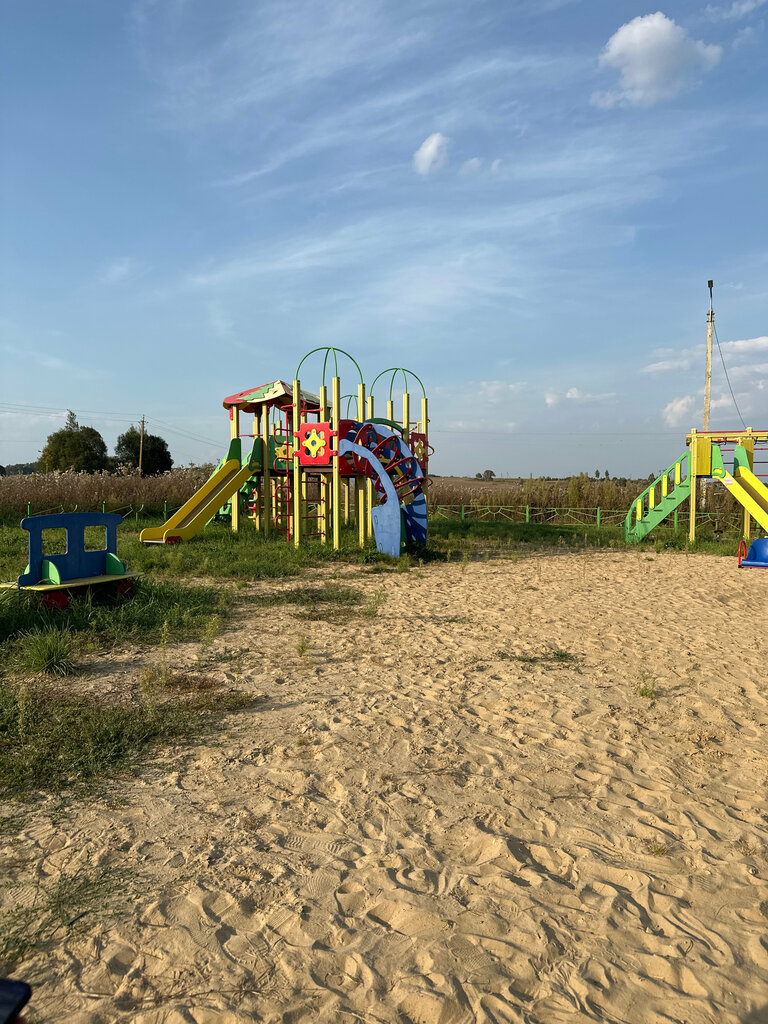 Oyun alanı Playground, Kalujskaya oblastı, foto