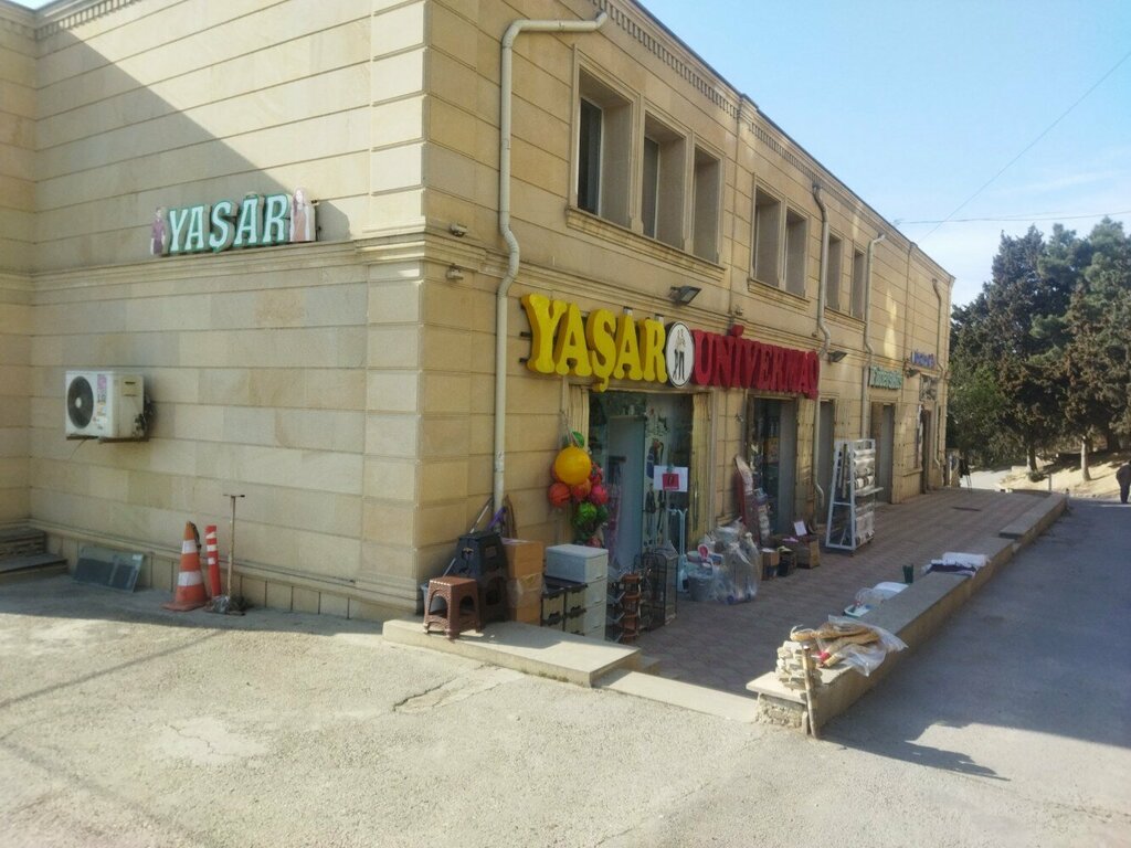 Büyük mağazalar Yaşar univermaq, Bakü, foto