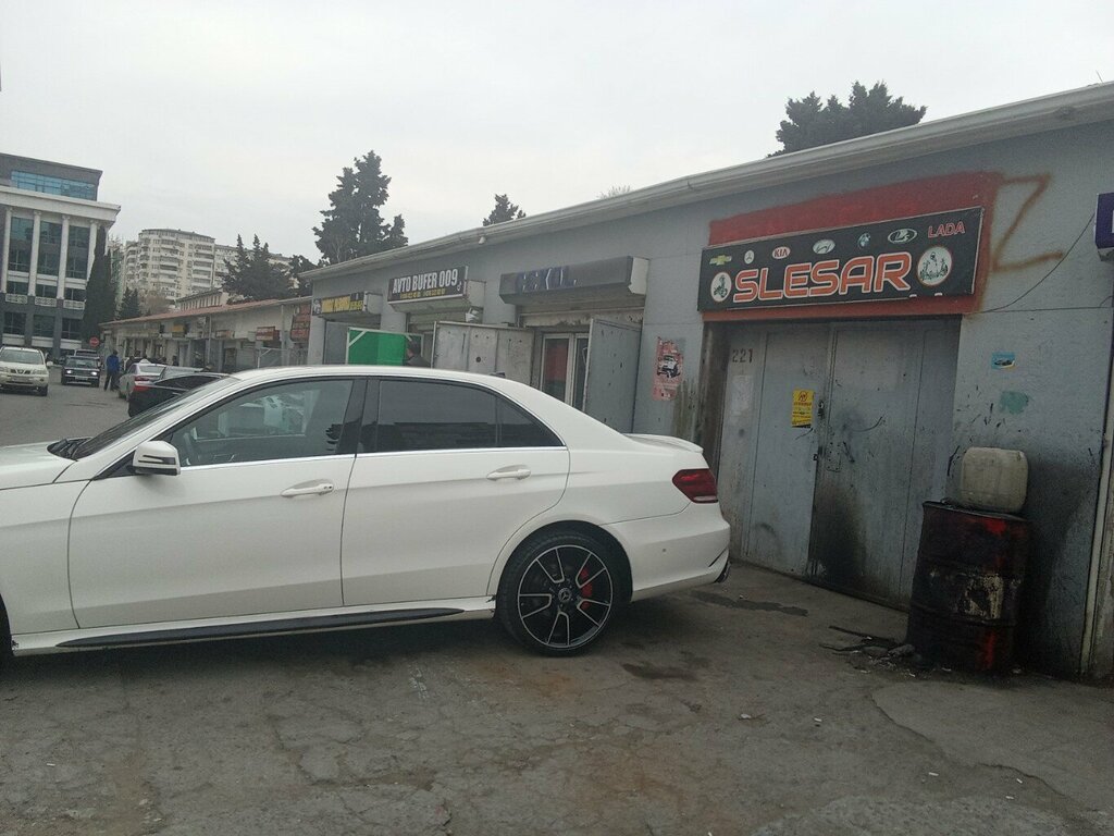 Metal eşya tamircileri Slesar Rulavoy Kolonka Təmiri, Bakü, foto